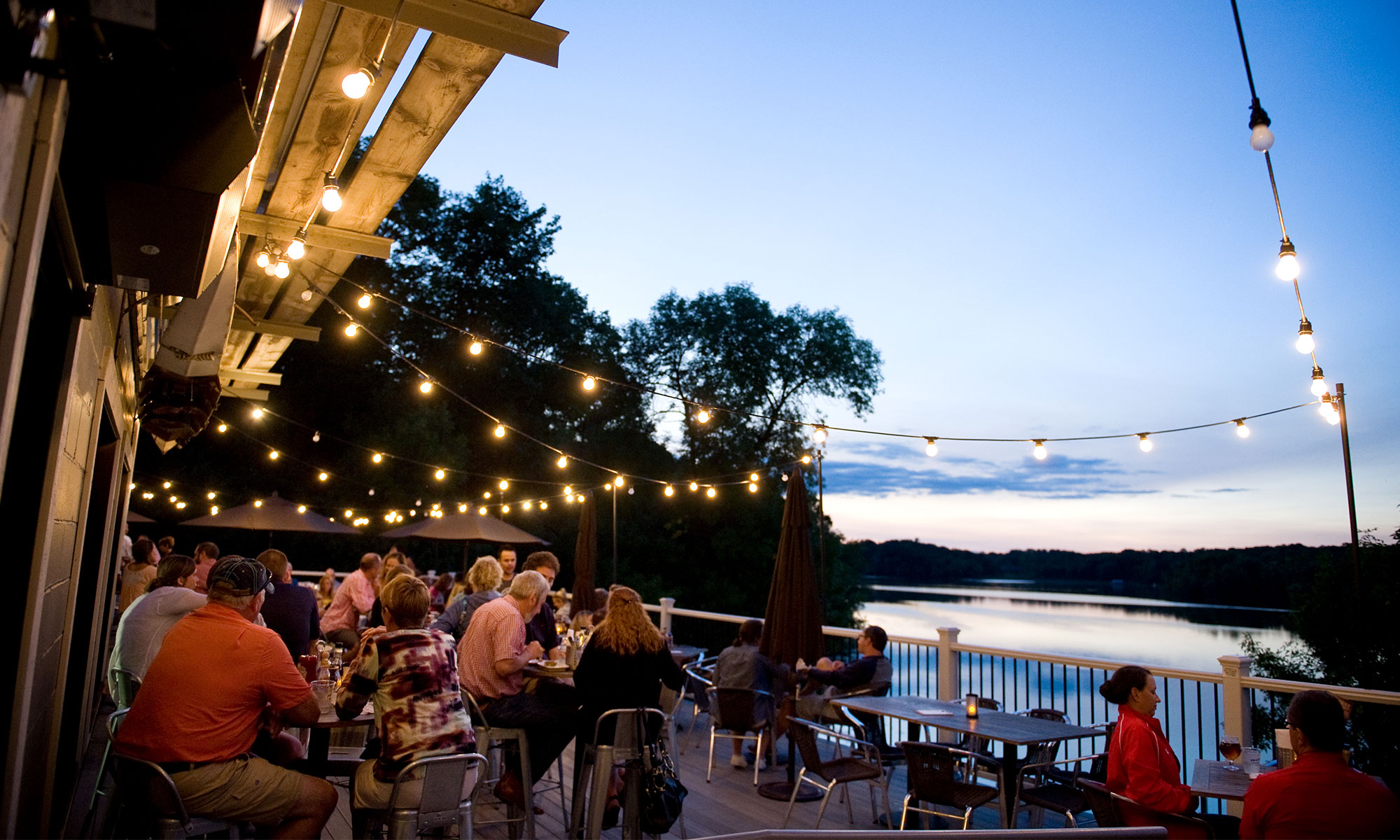 Birch's on the Lake | Supperclub & Brewhouse